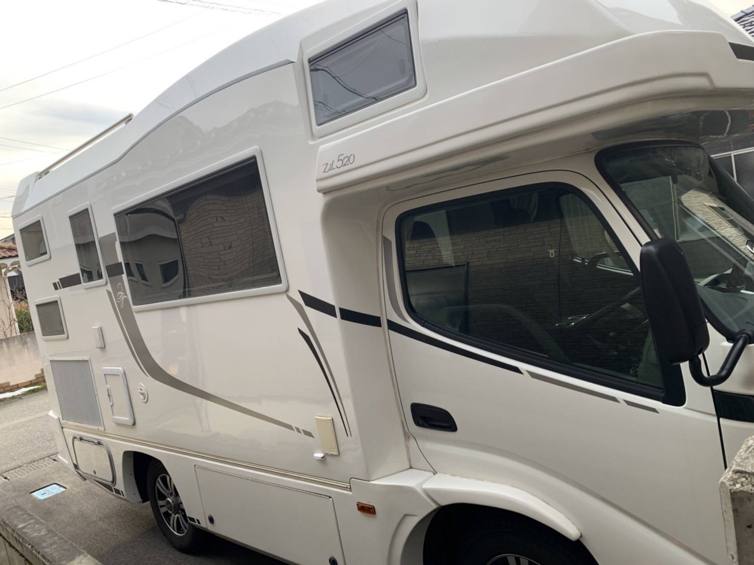 Zil 520 | キャンピングカー比較ナビ